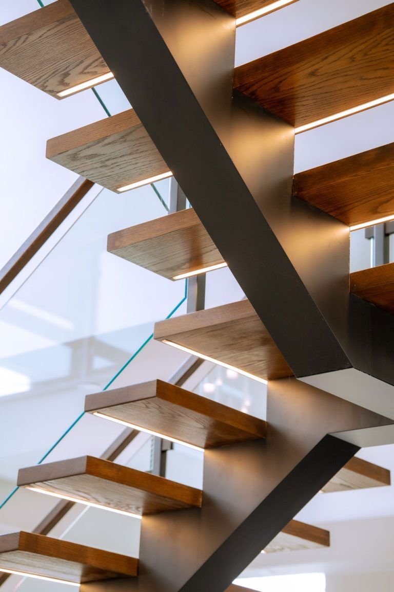 Custom Stairs & Railings in Mississauga, ON | Deslo Stairs